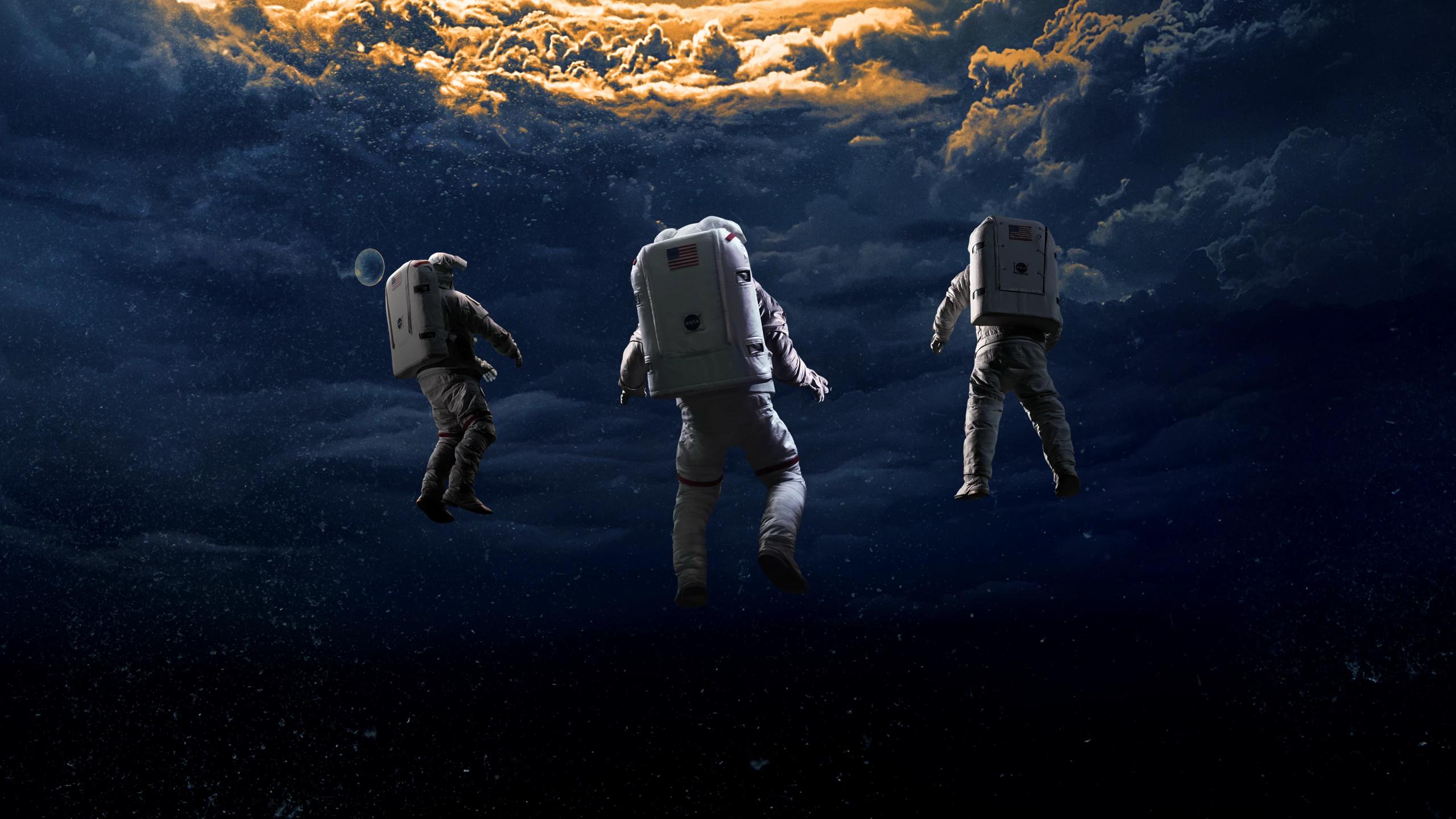 Moonfall (2022) "makes Independence Day look like Little Women"