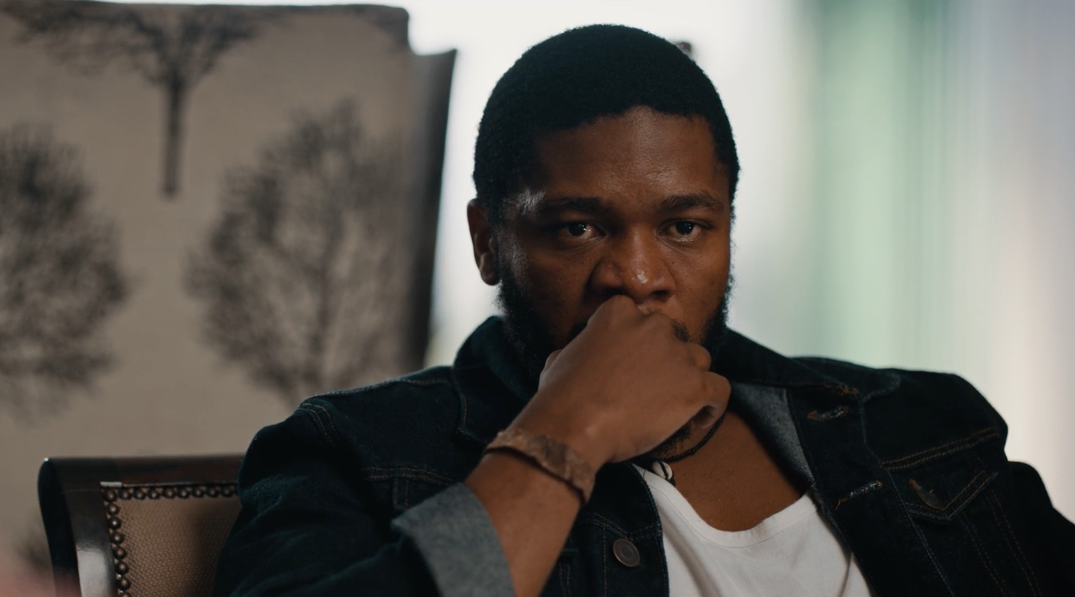 Outlaws Season 1 episodes 17-18: A web of deceit